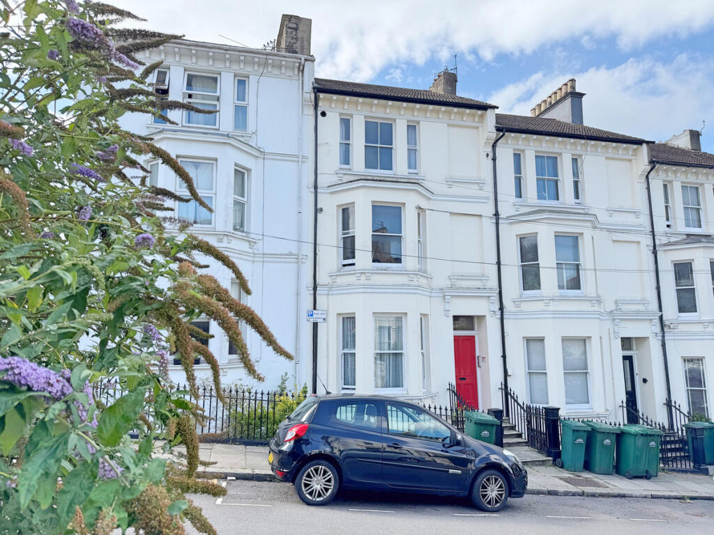 1 bedroom apartment for sale in Ditchling Rise, Brighton., BN1