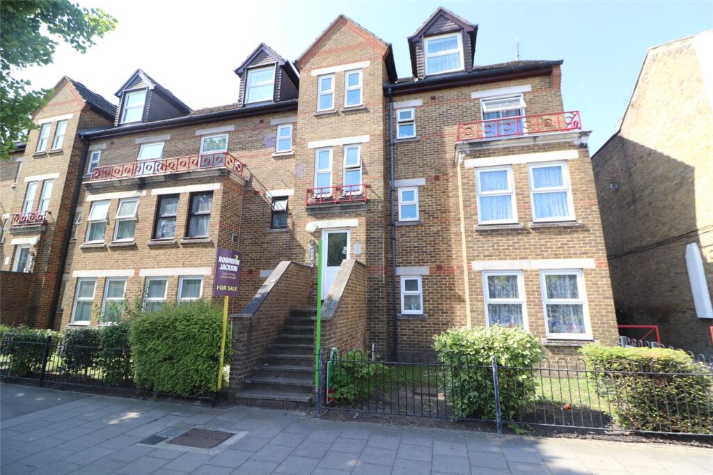 1 bedroom flat for sale in West Street, Erith, Kent, DA8