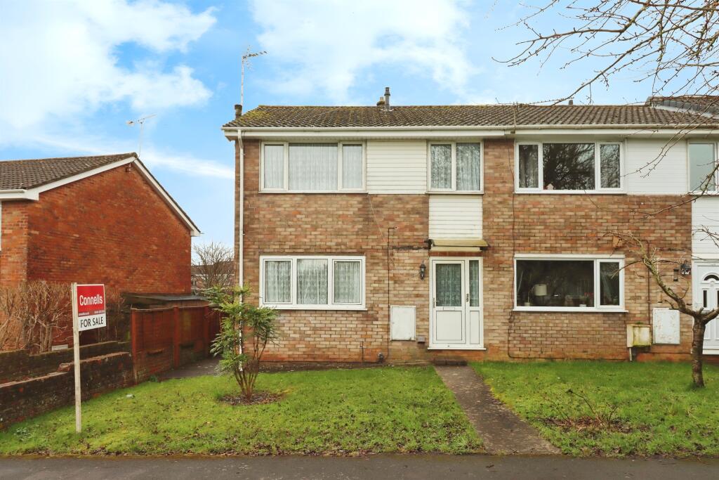 3 bedroom end of terrace house for sale in Cherington, Yate, Bristol, BS37