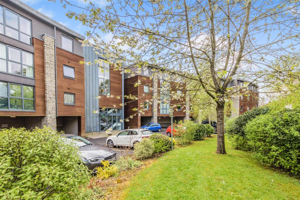 1 bedroom apartment for sale in Sandling Park, Sandling Lane, Maidstone ...