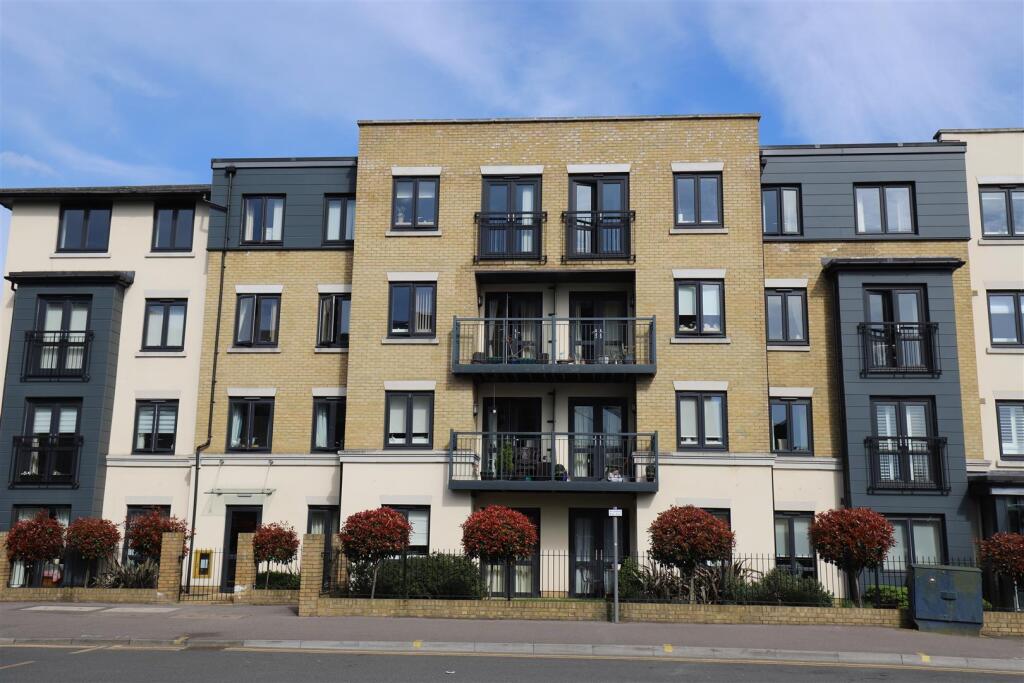 1 bedroom retirement property for sale in King Street, Maidstone, ME14