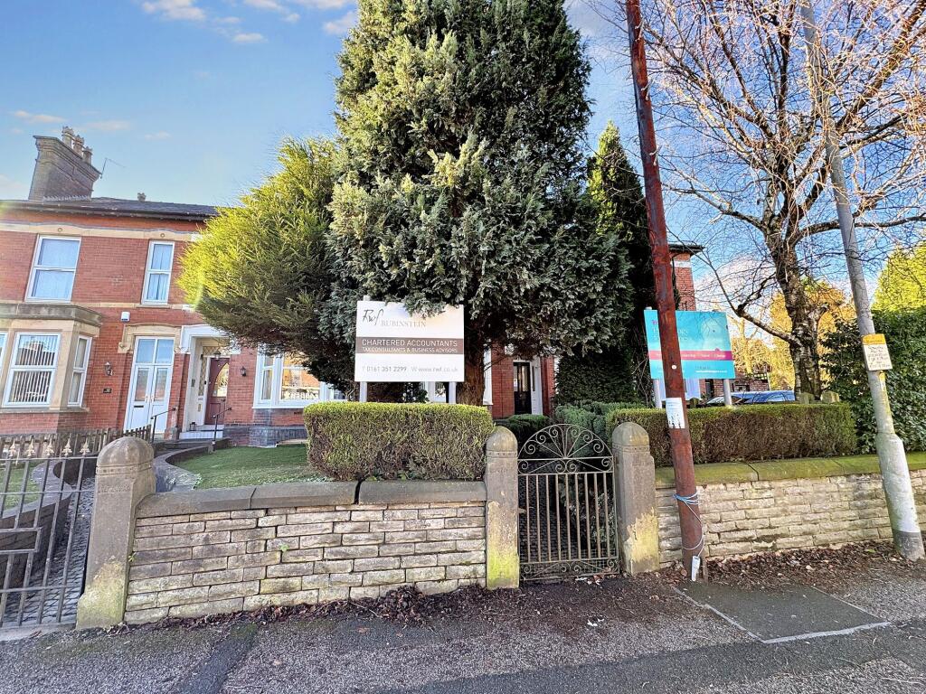 Office for sale in Bury New Road, 171 Bury New Road, M45