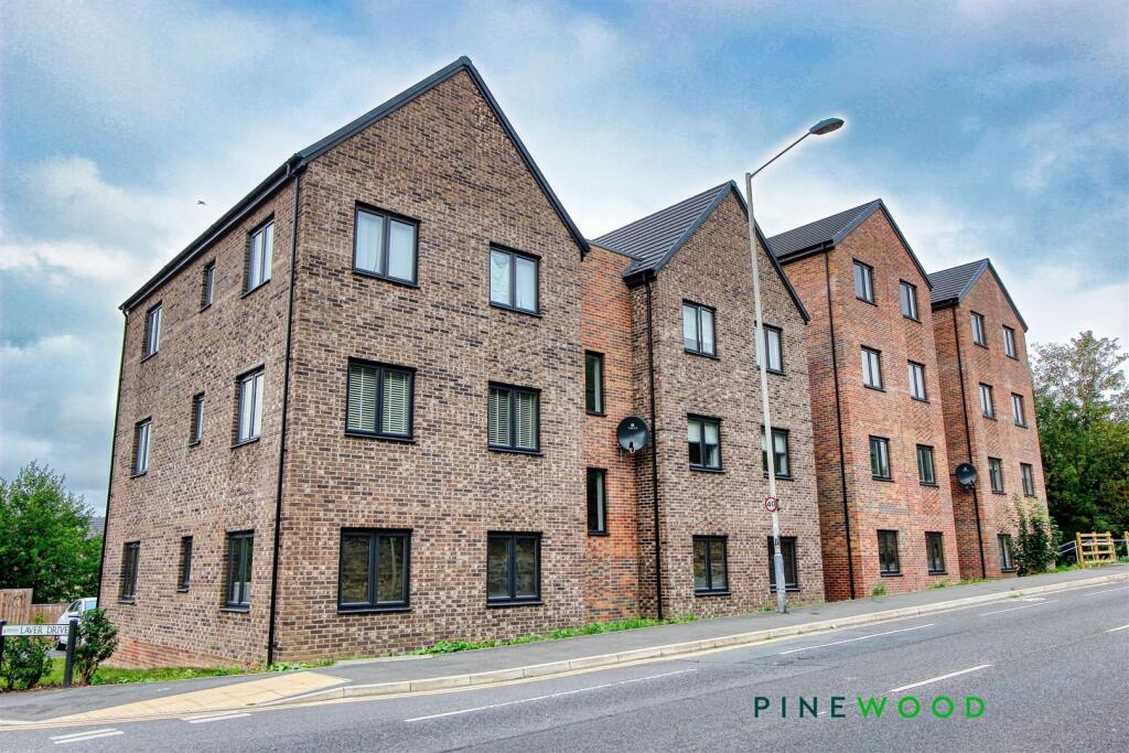 2 bedroom apartment for sale in Laver Drive, Tapton, Chesterfield ...