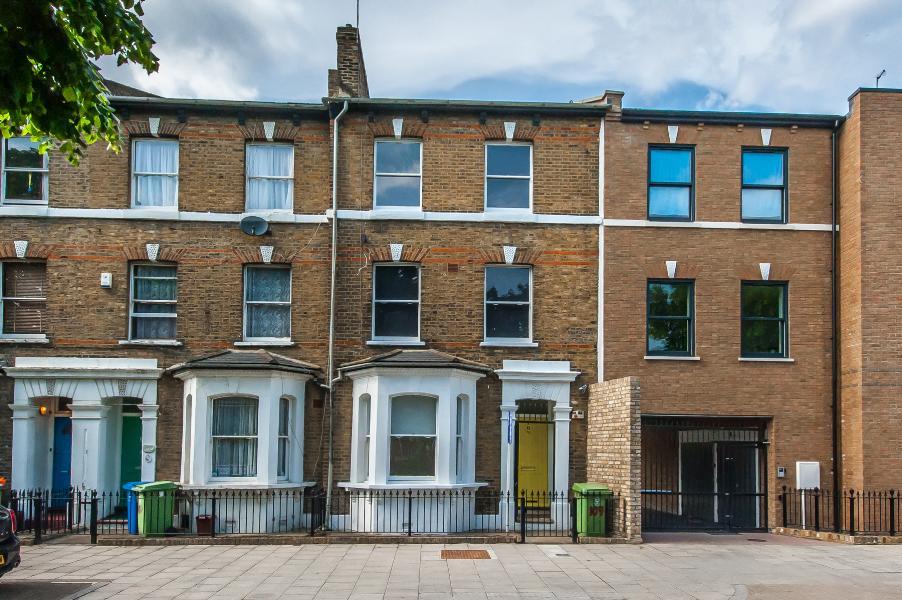 3 Bedroom Terraced House For Rent In Chatham Street Se17