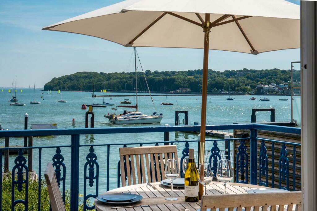 4 bedroom town house for sale in Old Town, Cowes, Isle of Wight, PO31