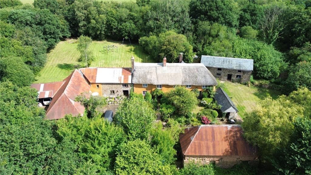 8 bedroom detached house for sale in Templeton, Tiverton, Devon, EX16