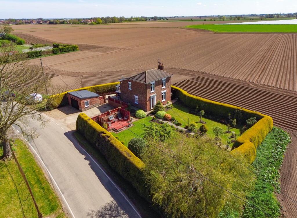 3 bedroom detached house for sale in Spittal Hill Road, Freiston ...