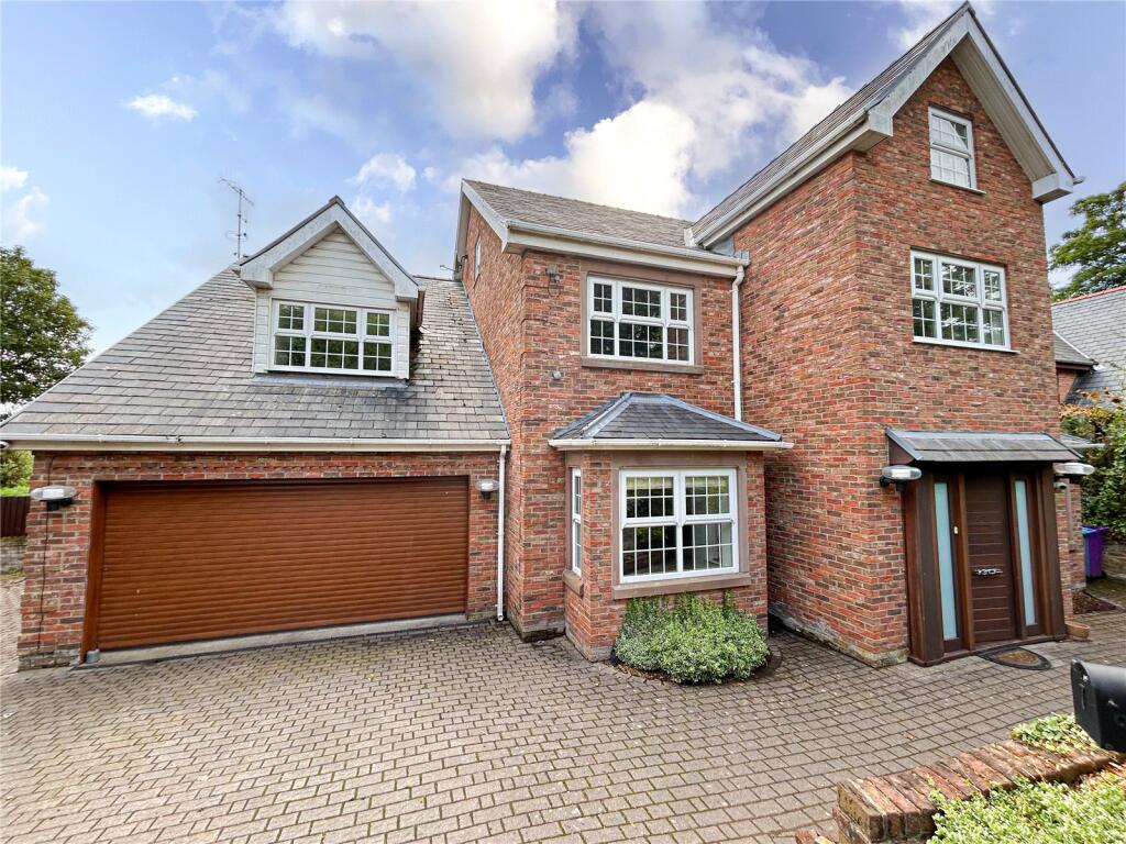 7 bedroom detached house for rent in Three Acres Close, Woolton ...
