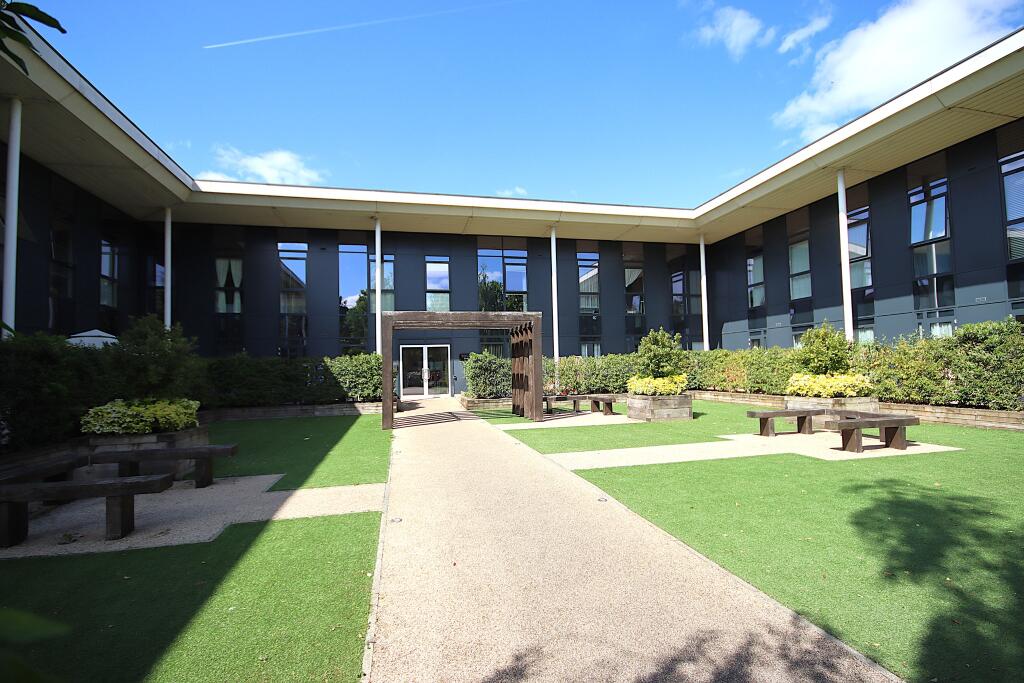 1 bedroom ground floor flat for sale in Walking Distance To Town ...