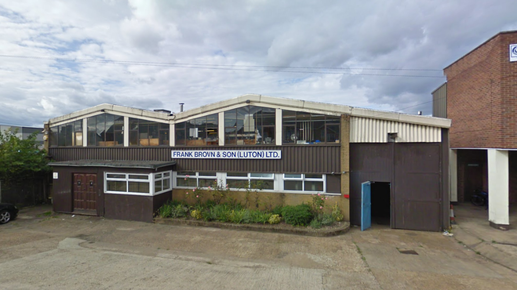 Light industrial facility for rent in Wingate Road, Luton, Bedfordshire ...