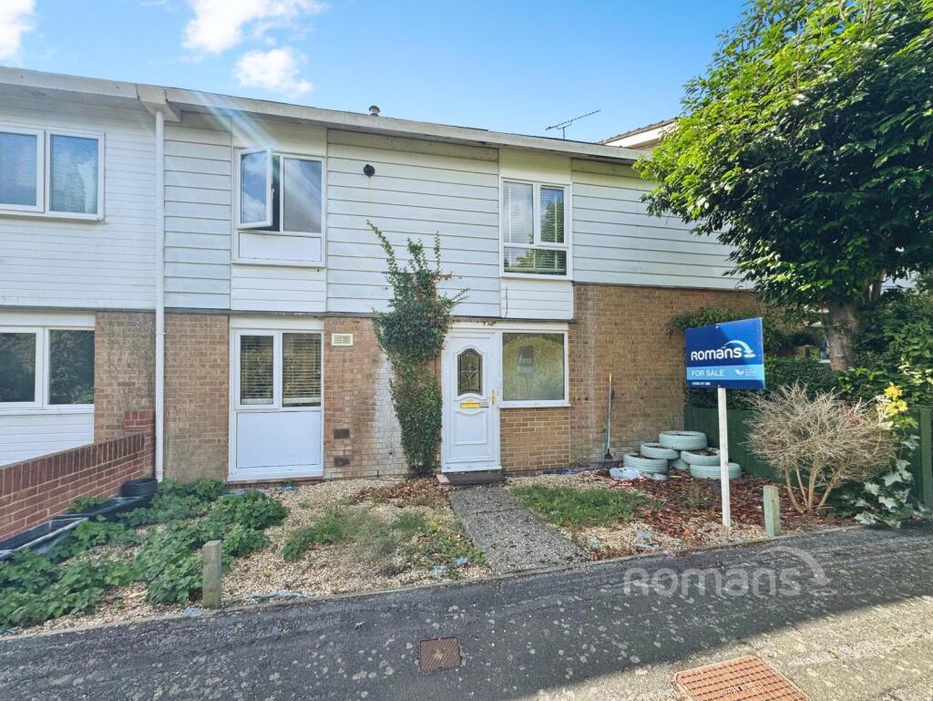 3 bedroom end of terrace house for sale in Abbey Road, Basingstoke ...