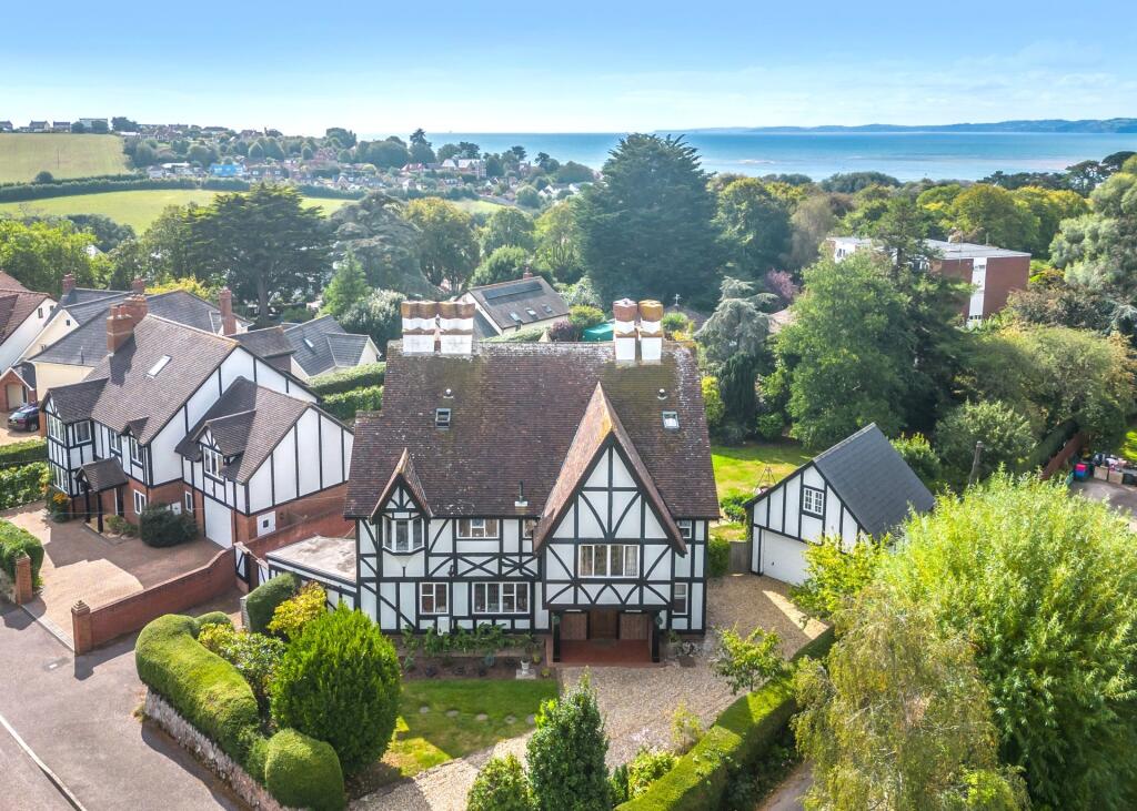 6 bedroom detached house for sale in Mayfield Drive, Exmouth, Devon, EX8