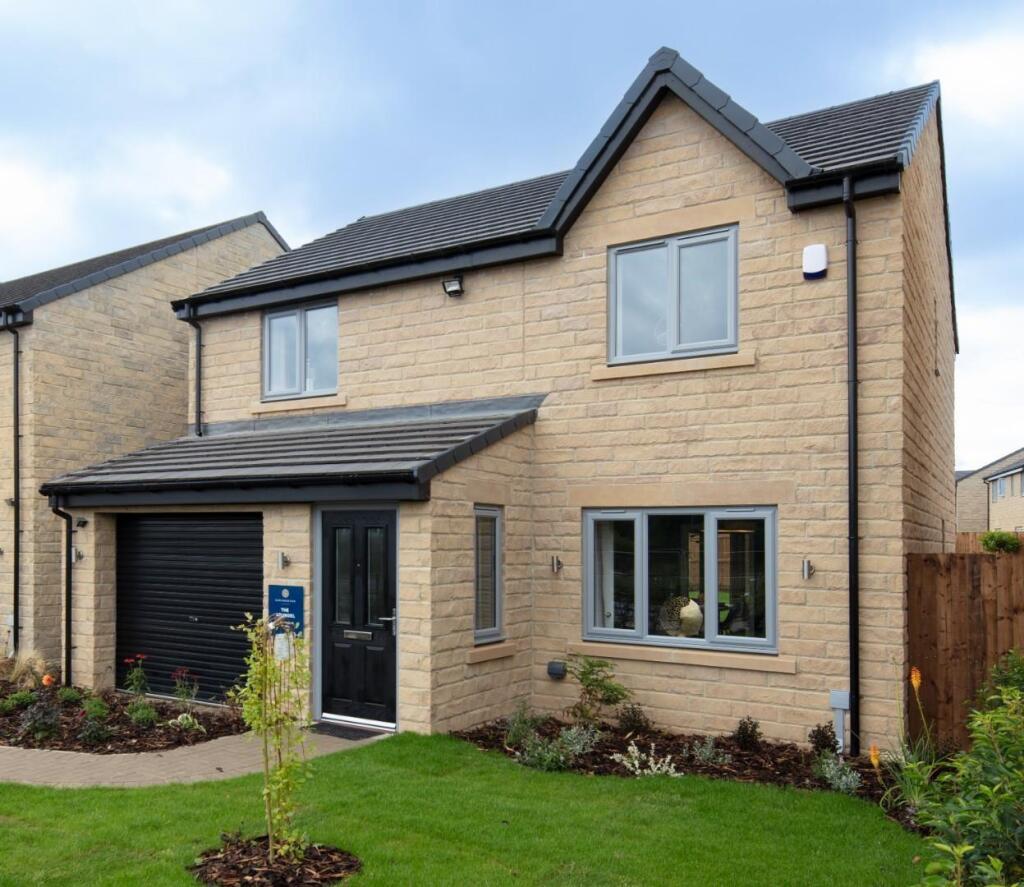 4 bedroom detached house for sale in Collier Gardens, Philadelphia, DH4