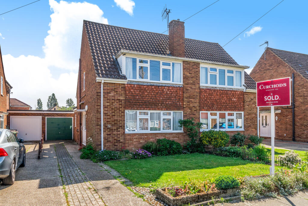 3 bedroom semi-detached house for sale in Western Drive, Shepperton, TW17