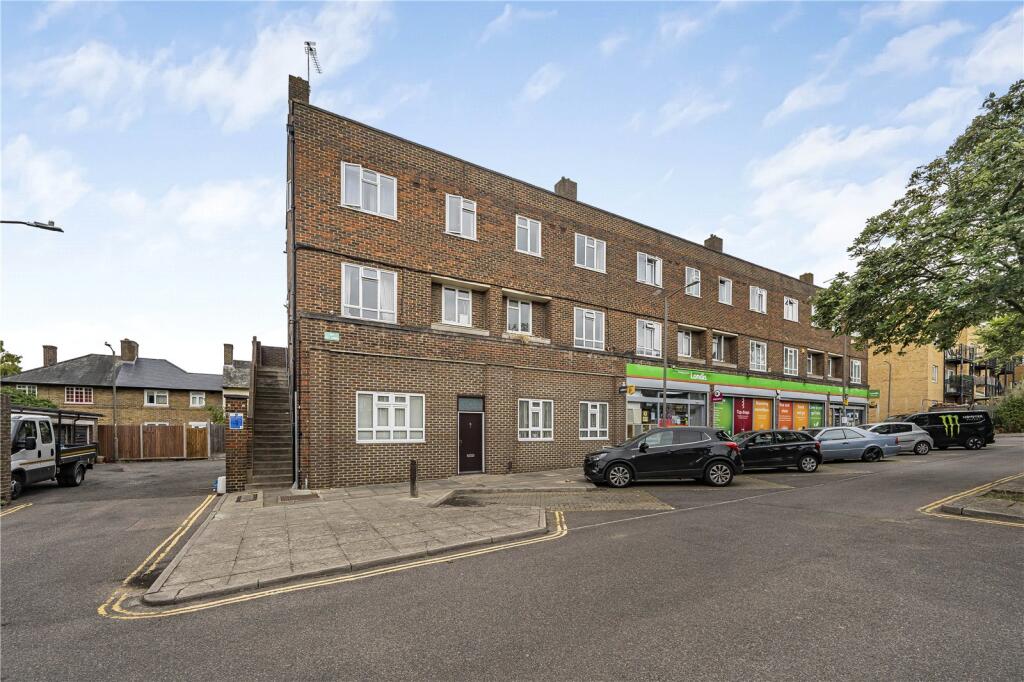 3 bedroom apartment for sale in Aubyn Square, Roehampton, SW15