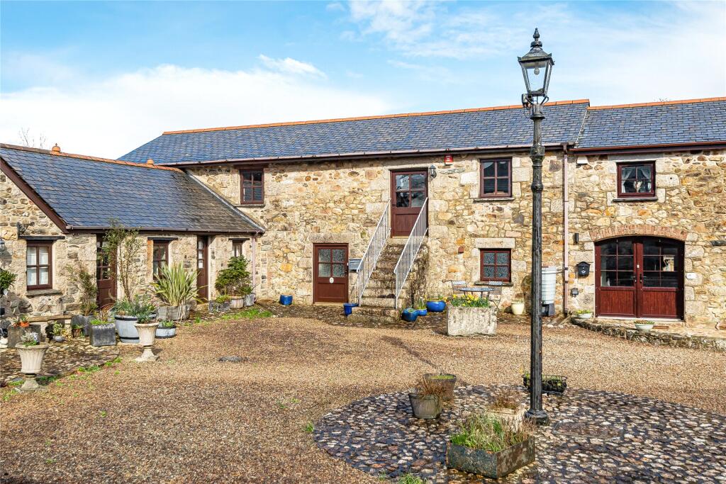 4 bedroom house for sale in Treswithian, Camborne, Cornwall, TR14