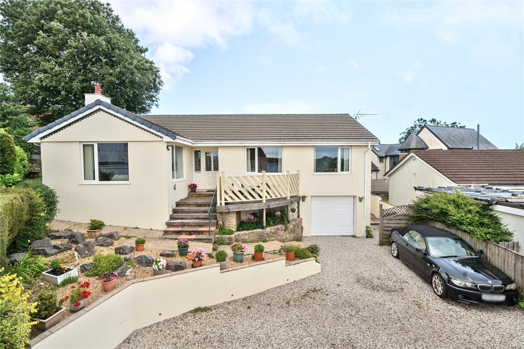 5 bedroom bungalow for sale in Grove Court, Teignmouth, Devon, TQ14