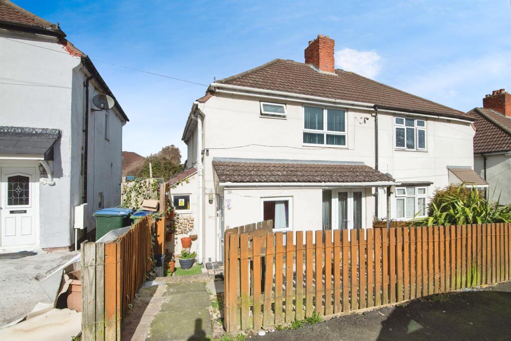 3 bedroom semi-detached house for sale in Grace Road, Tividale, Oldbury ...
