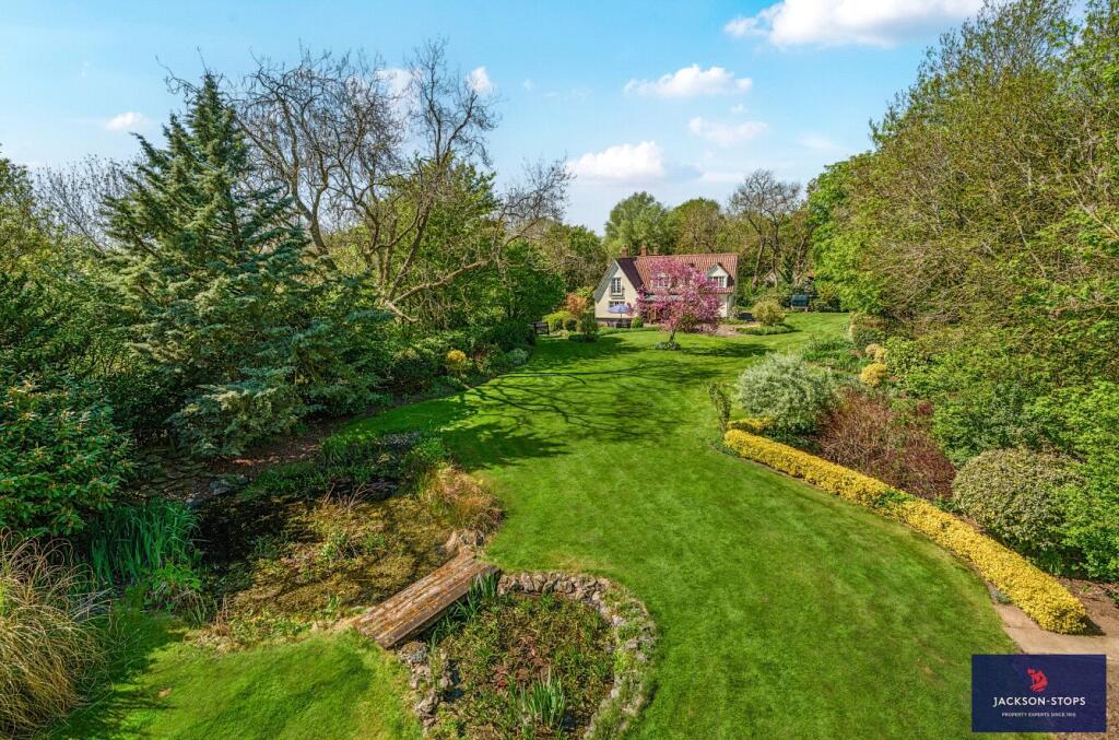 4 bedroom detached house for sale in The Street, Lidgate, Newmarket ...