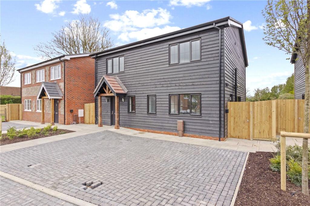 3 bedroom detached house for sale in Yapton Lane, Walberton, BN18