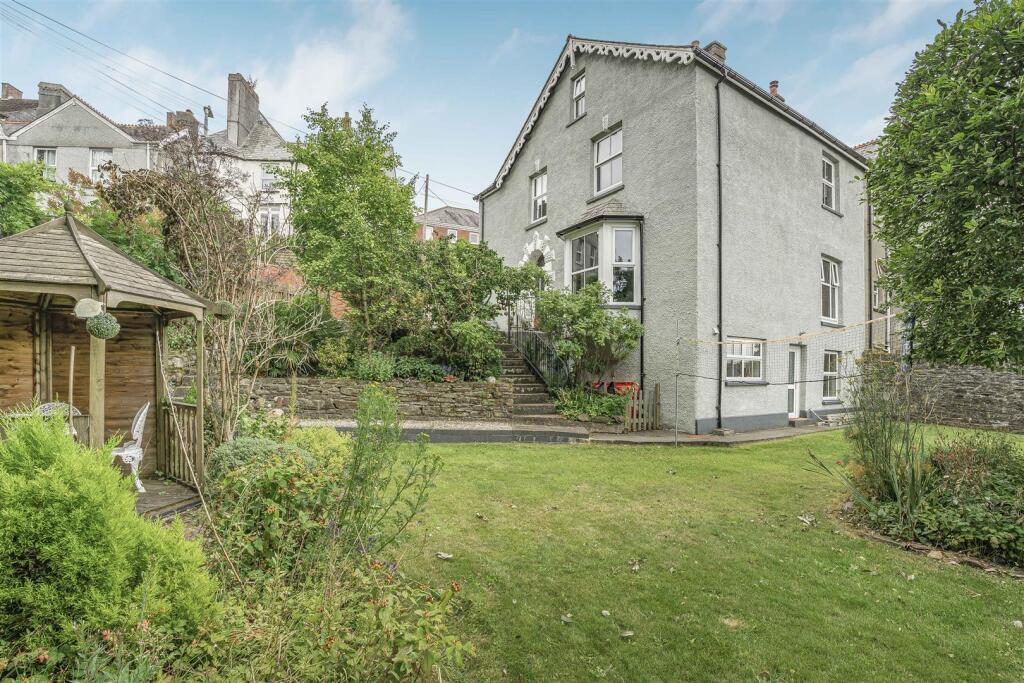 7 bedroom semi-detached house for sale in Dockacre Road, Launceston, PL15