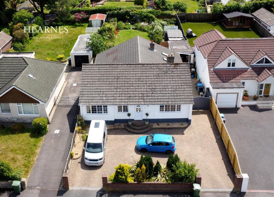 4 bedroom detached bungalow for sale in Upton Way, Broadstone, BH18 9LX ...