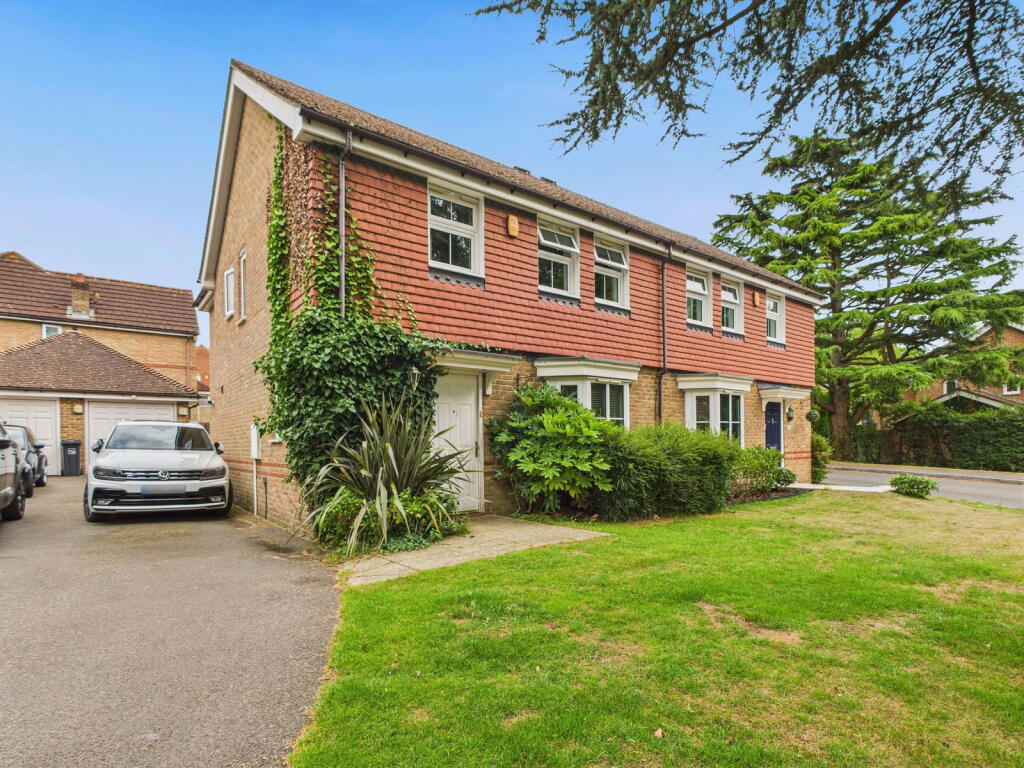 4 bedroom semi-detached house for sale in Findon Road, Findon Valley ...