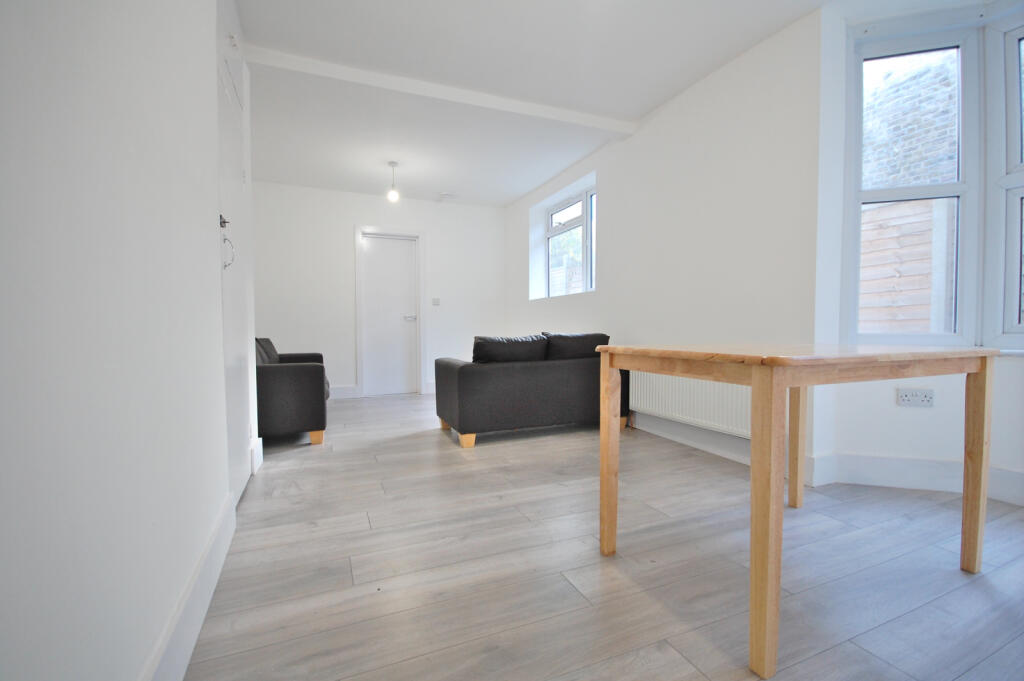 2 bedroom flat for rent in GFF, Raleigh Road, London, N8
