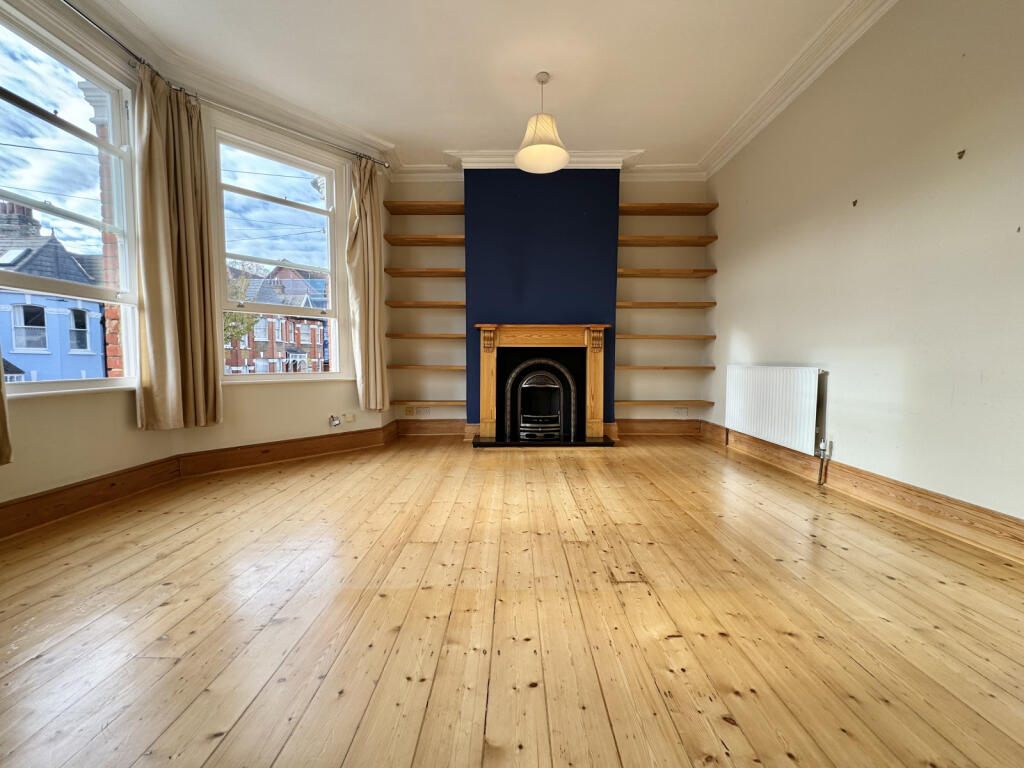 2 bedroom flat for rent in Pemberton Road, Haringey Ladder, N4