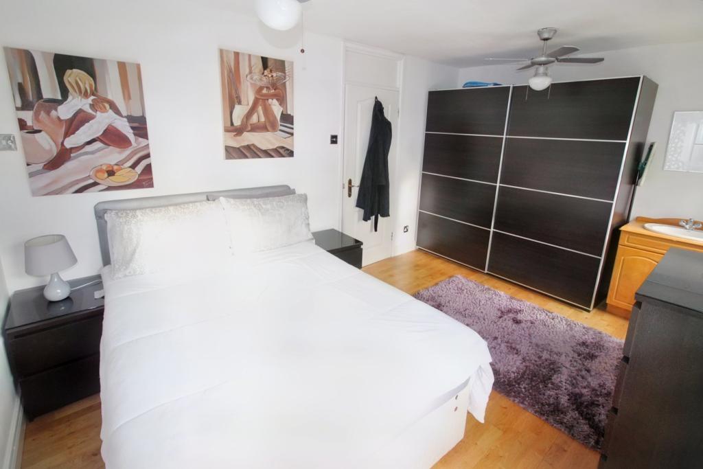 4 bedroom detached house for sale in Beech Wood Close, Bloxwich ...