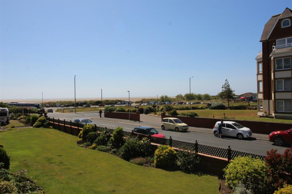 2 bedroom apartment for sale in South Promenade, Lytham St. Annes, FY8