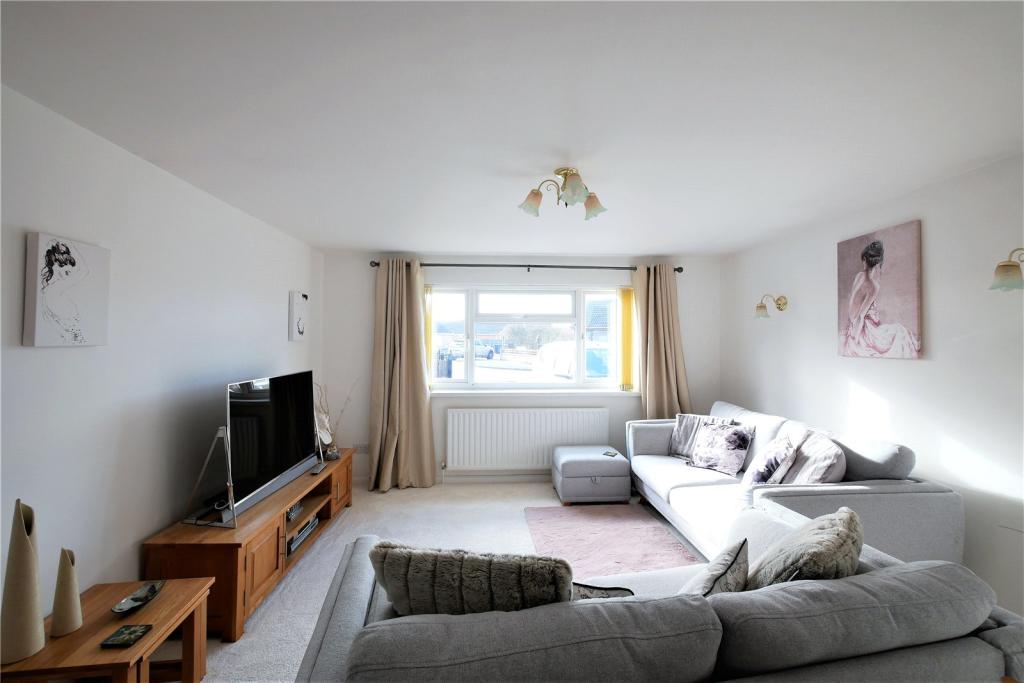 2 bedroom bungalow for sale in Parkinsons Way, Trusthorpe, Mablethorpe ...