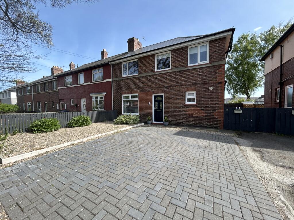 3 bedroom semi-detached house for sale in North View, Meadowfield ...