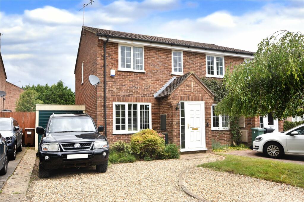 3 Bedroom Semi Detached House For Sale In Fallowfield Way Horley