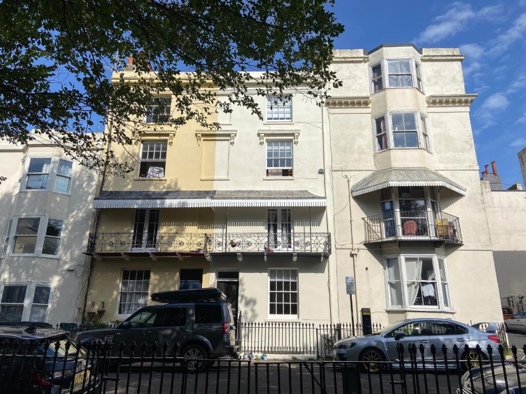 2 bedroom apartment for sale in Russell Square, Brighton, BN1