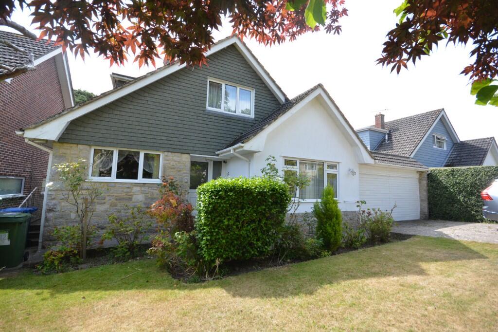 3 bedroom detached house for sale in Cotton Close, Broadstone, Dorset, BH18