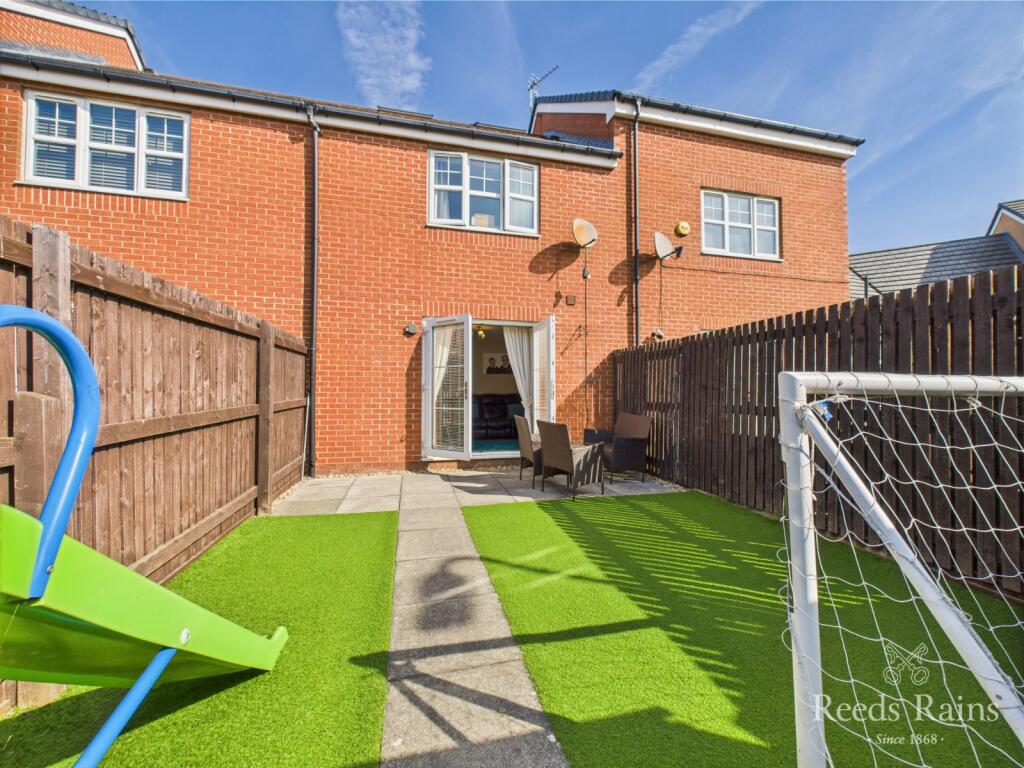 3 bedroom terraced house for sale in Sargasso Walk, Thornaby, Stockton ...