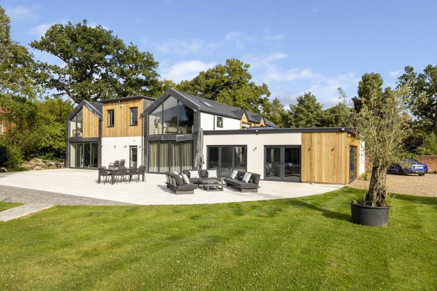 7 bedroom detached house for rent in Winkfield Lane, Winkfield, Windsor ...