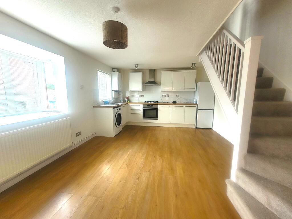 1 bedroom house for rent in Thorn Drive, George Green, SLOUGH, SL3