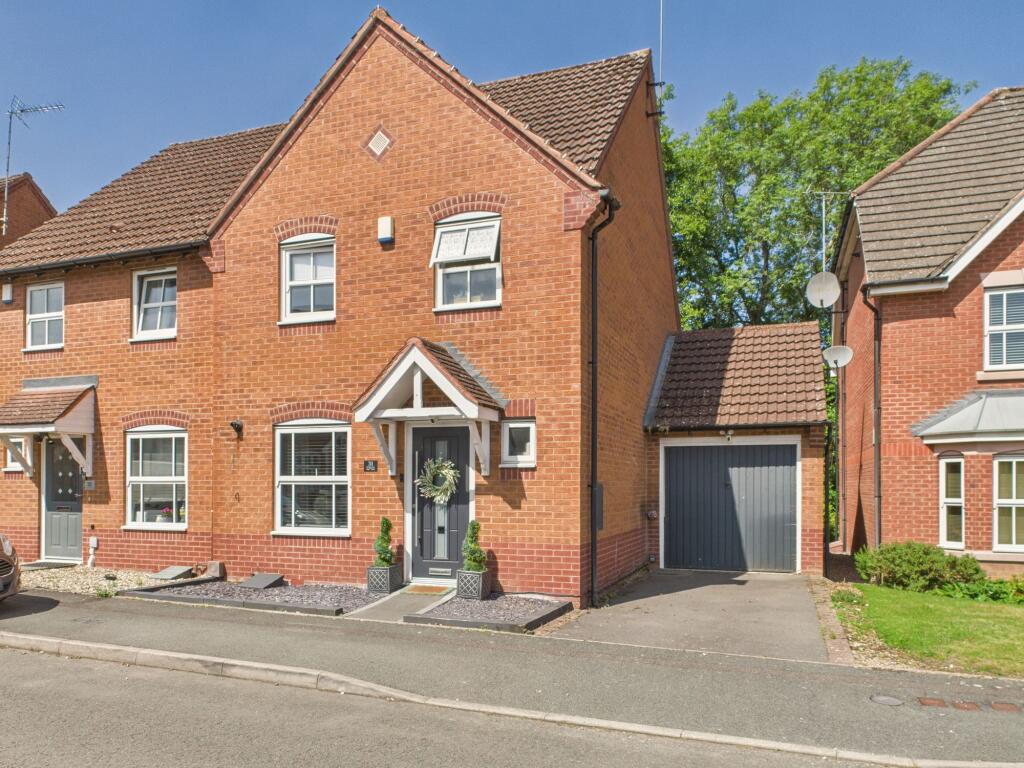 4 bedroom semi-detached house for sale in Rosedale Close, Redditch, B97