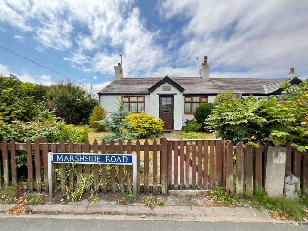 2 bedroom cottage for sale in Marshside Road, Marshside, Southport, PR9