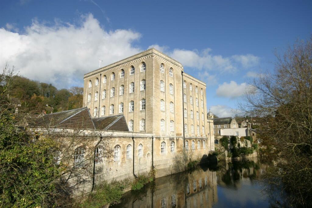 1 bedroom apartment for sale in Church Street, Bradford-On-Avon, BA15