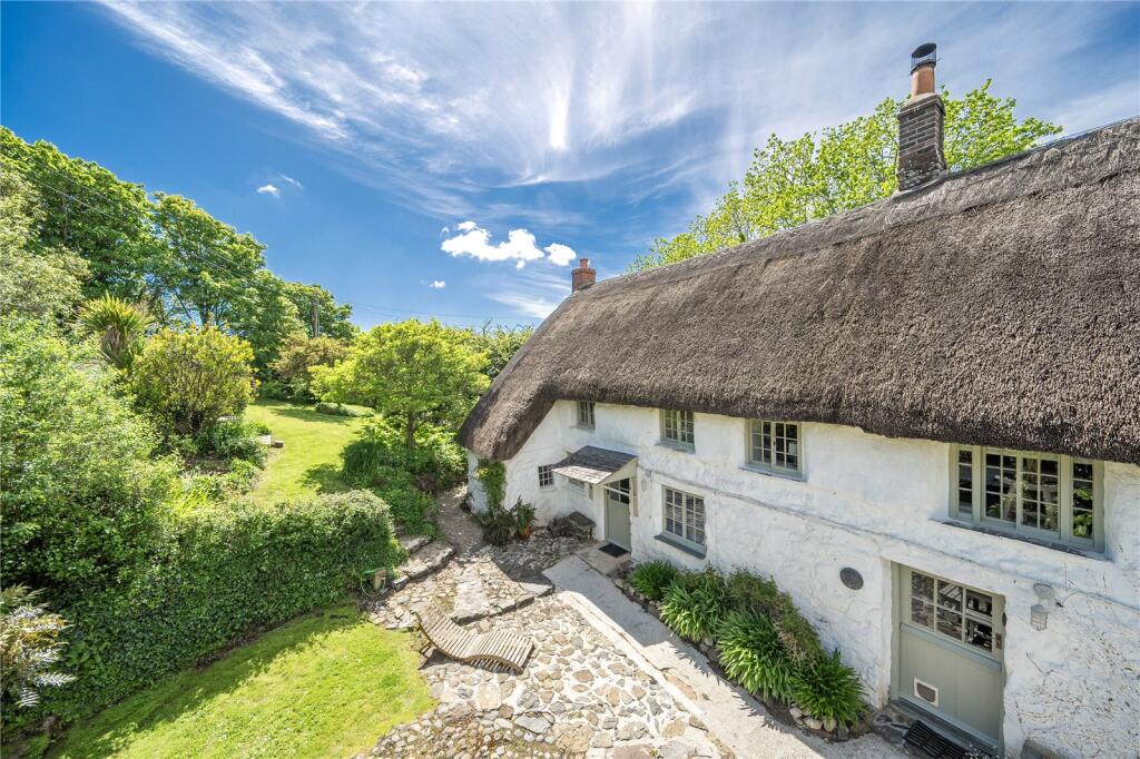 3 bedroom detached house for sale in Trewoon Road, Mullion, Helston ...