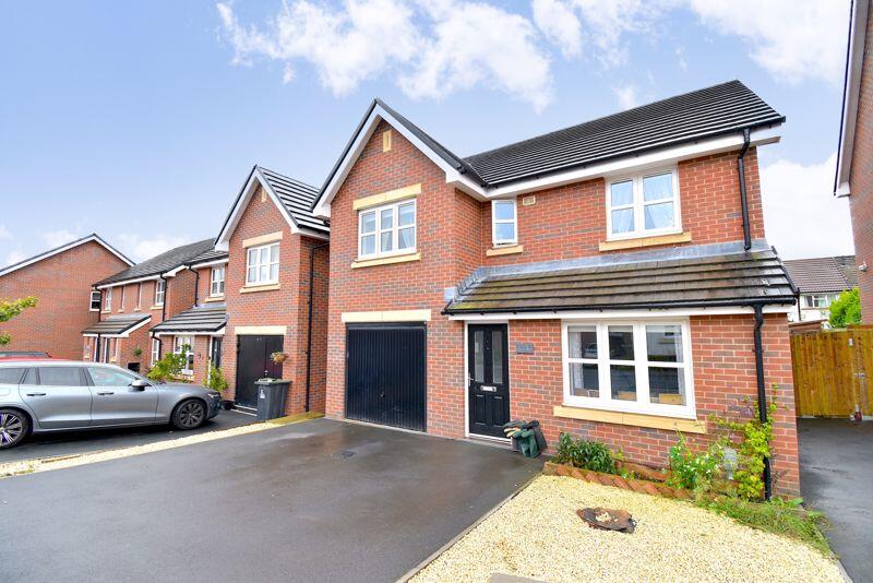 4 bedroom detached house for sale in Maindiff Drive, Abergavenny, NP7