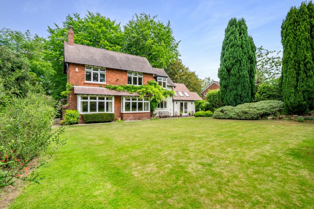 4 bedroom detached house for sale in Macclesfield Road, Wilmslow ...