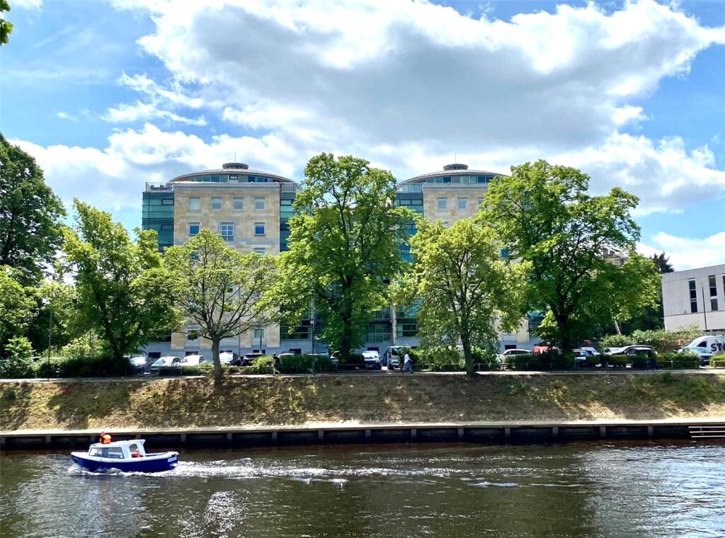 2 bedroom apartment for sale in Leeman Road, York, North Yorkshire, YO26