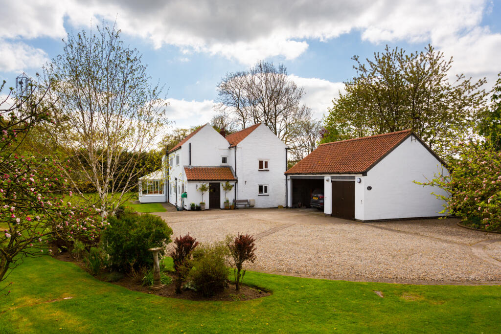4 bedroom detached house for sale in Kexby, York, YO41