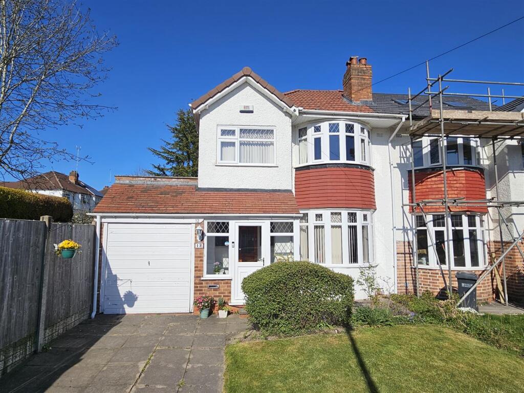 3 bedroom semi-detached house for sale in Wells Green Road, Solihull, B92