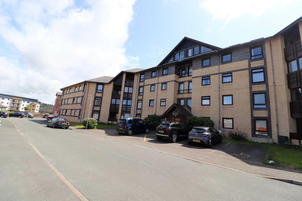 2 bedroom flat for sale in Gerddi Rheidol, Trefechan, SY23