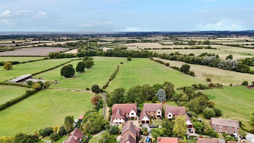 7 bedroom detached house for sale in 12 West End Lane, Bishopstone ...